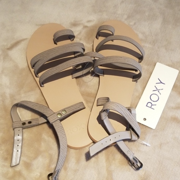 Roxy | Shoes | Roxy Sandals | Poshmark